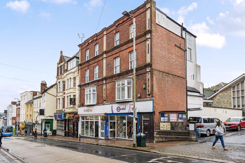 Fore Street, Exeter 3 bed maisonette - £275,000