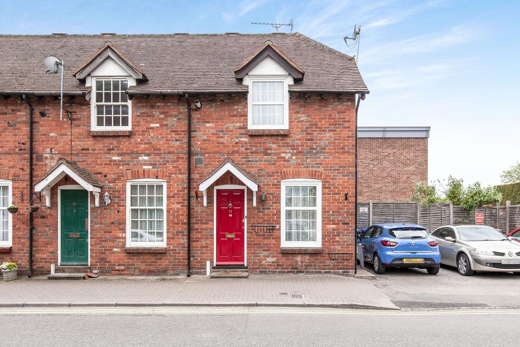 Bulstrode Way 1 bed end of terrace house - £1,100 pcm (£254 pw)