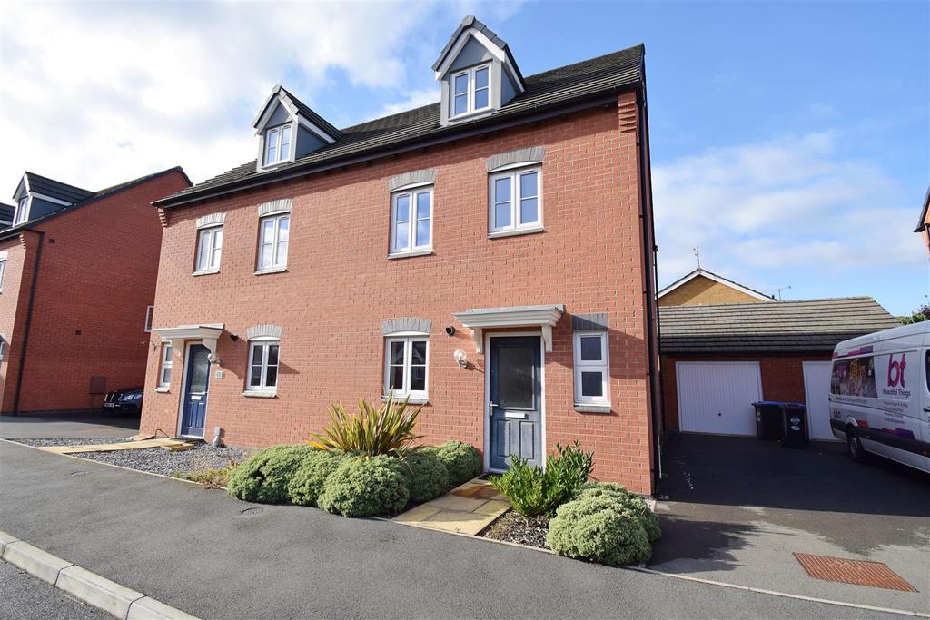 Academy Drive, Rugby CV21 4 bed semi-detached house for sale - £335,000