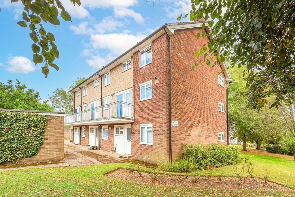 Hughenden Road, Hertfordshire AL4 2 bed apartment - £375,000
