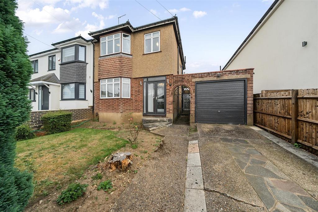 Kimble Crescent, Bushey WD23 3 bed semi-detached house - £675,000