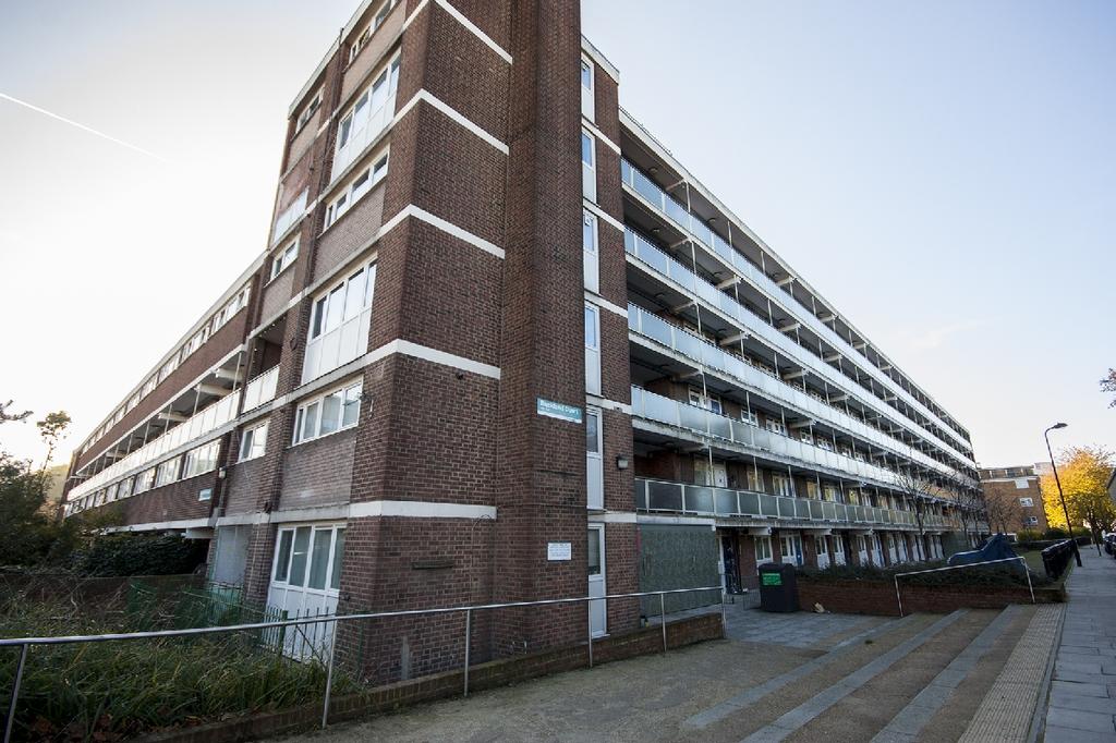 St. John's Estate, London, Hoxton 2 bed apartment - £2,400 pcm (£554 pw)