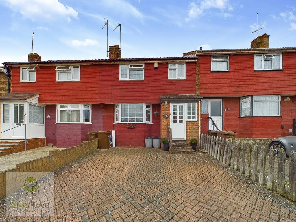 Barnaby Terrace, Rochester, ME1 2LL 4 bed terraced house - £300,000