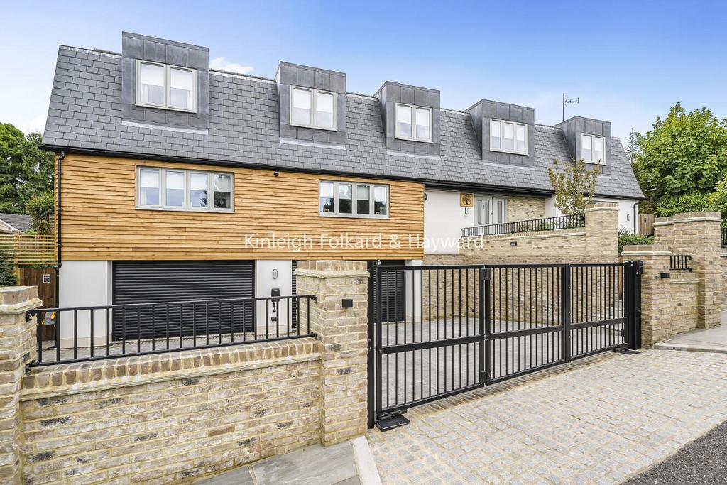 Woodlands Road, Bickley, Kent, BR1 5 bed detached house - £2,000,000