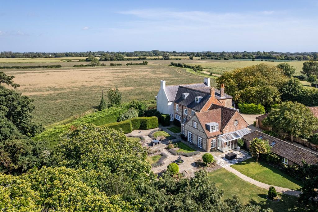 Donnington Manor, Donnington... 7 bed detached house - £2,950,000