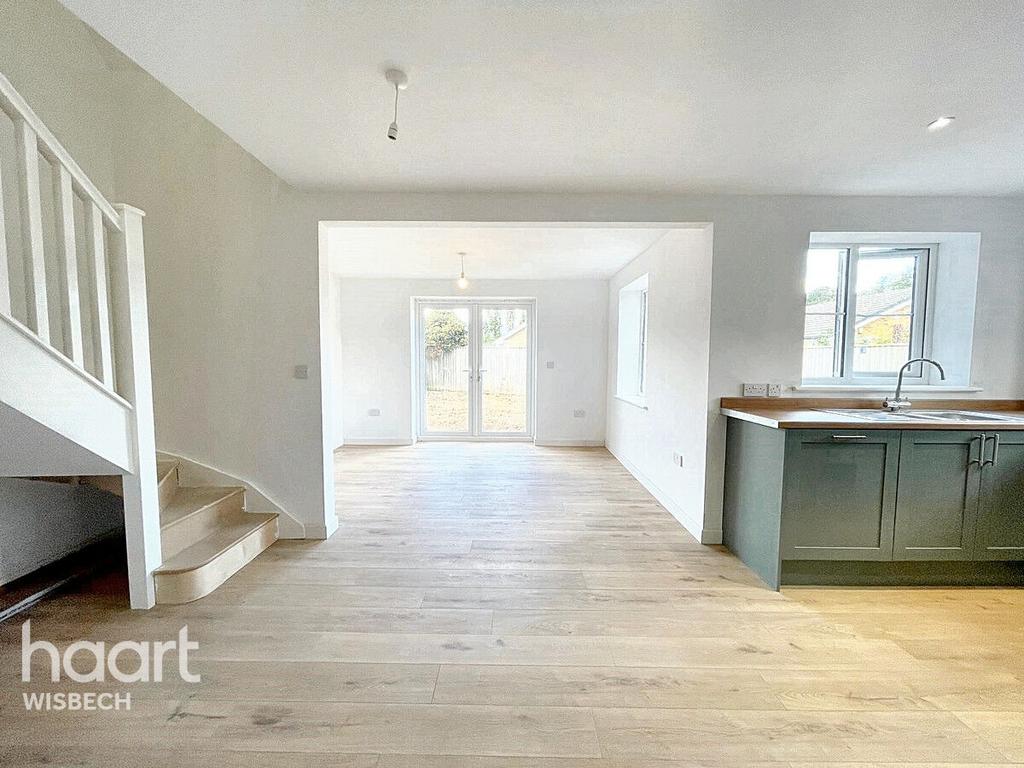 Kirk Road, Walpole St Andrew 3 bed detached house - £325,000