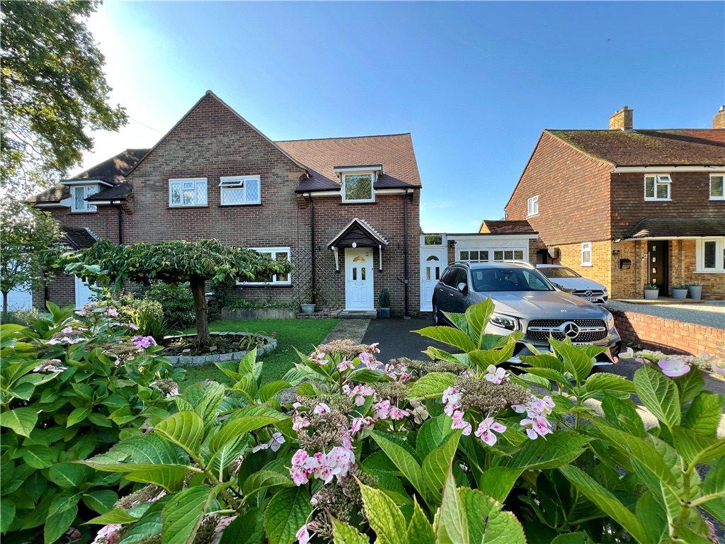 Palm Grove, Guildford, Surrey, GU1 3 bed semi-detached house - £475,000