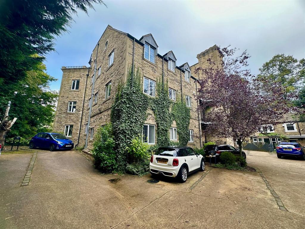 Stafford Avenue, Skircoat Green, Halifax 2 bed flat for sale - £350,000