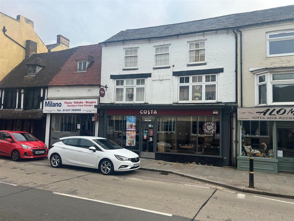 Watling Street East, Towcester 1 bed flat for sale - £140,000