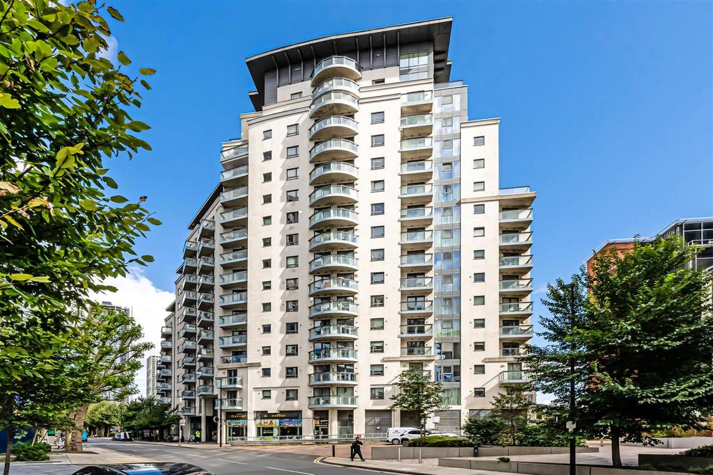 City Tower, Limeharbour, London, E14 1 bed apartment - £1,900 pcm (£438 pw)