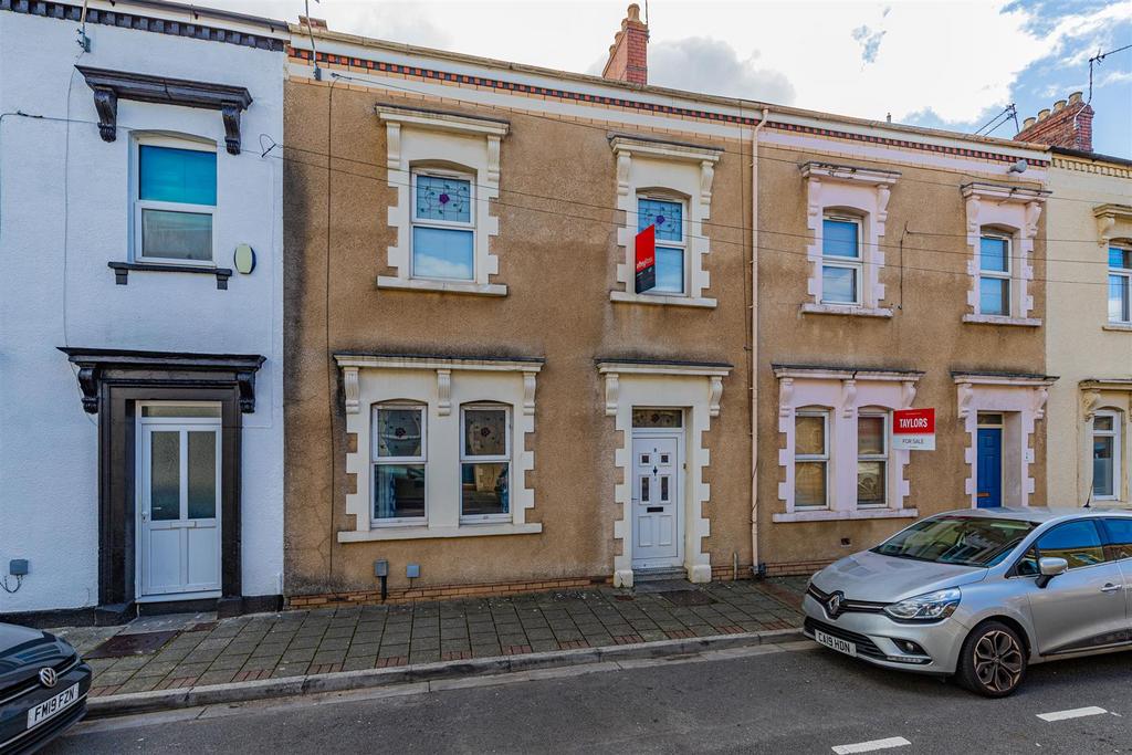 North Luton Place, Cardiff CF24 4 bed house - £250,000