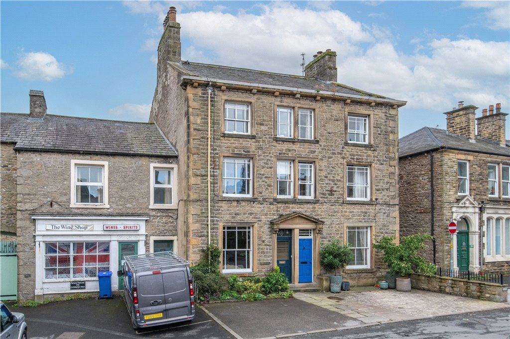 Duke Street, Settle, North Yorkshire... 4 bed terraced house - £475,000
