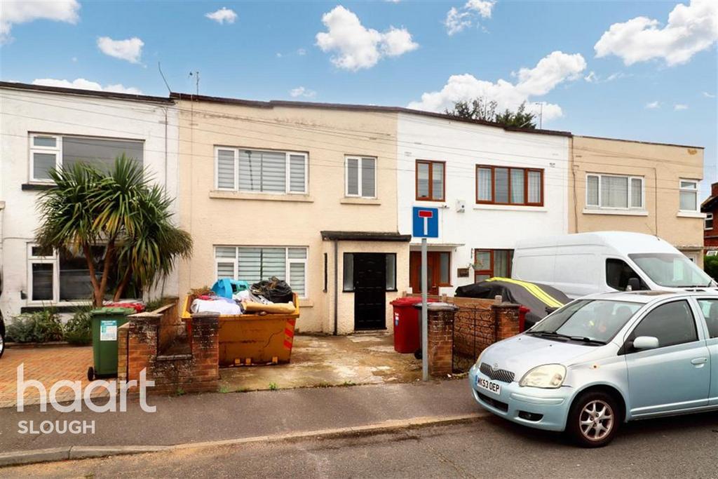 Bath Road, Slough 4 bed terraced house - £1,850 pcm (£427 pw)