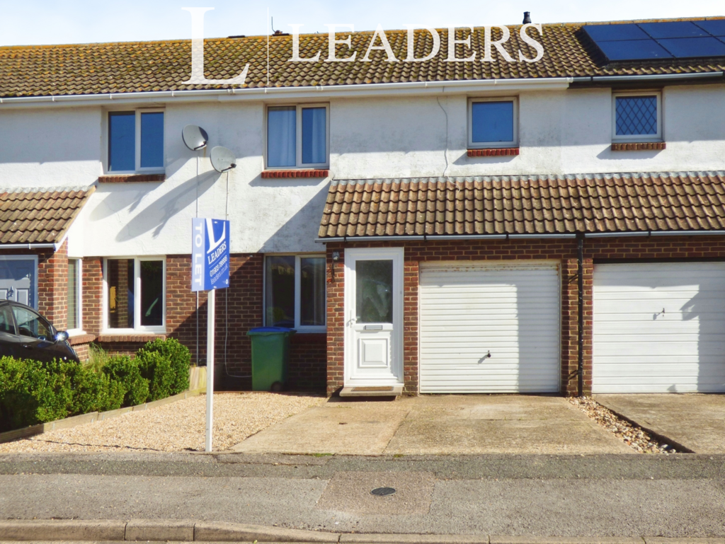 Beacon Way, Beaumont Park 3 bed terraced house - £1,400 pcm (£323 pw)
