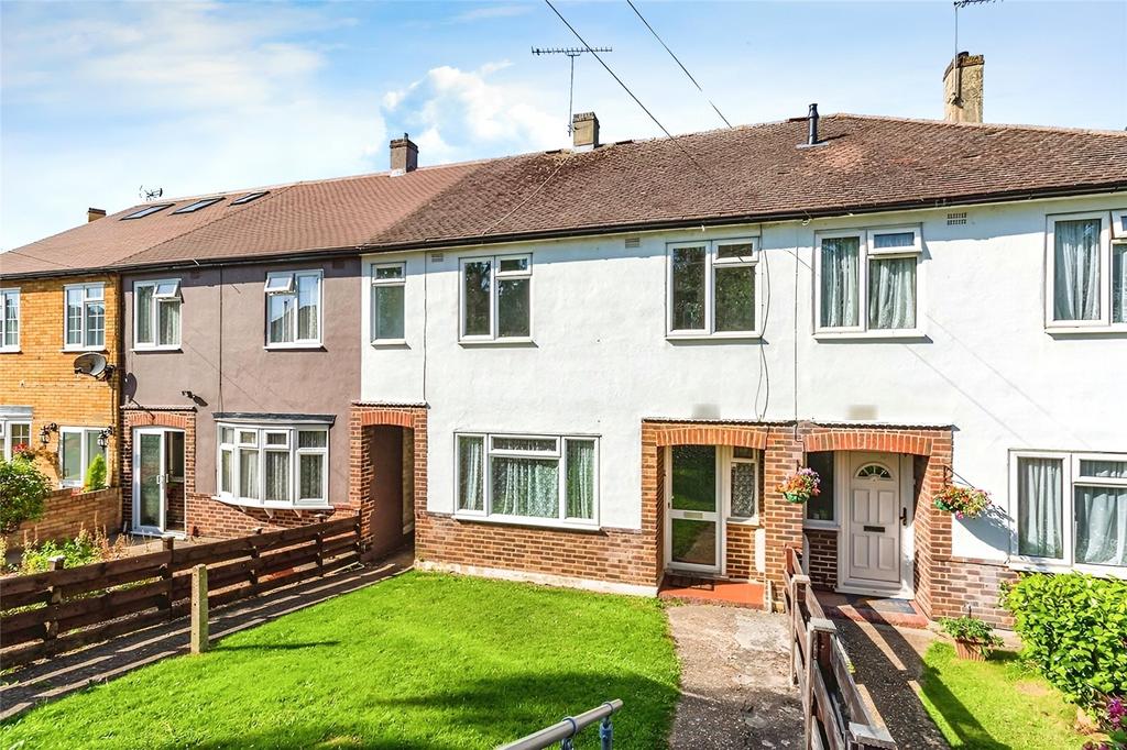Mount Road, Chessington KT9 4 bed terraced house - £475,000