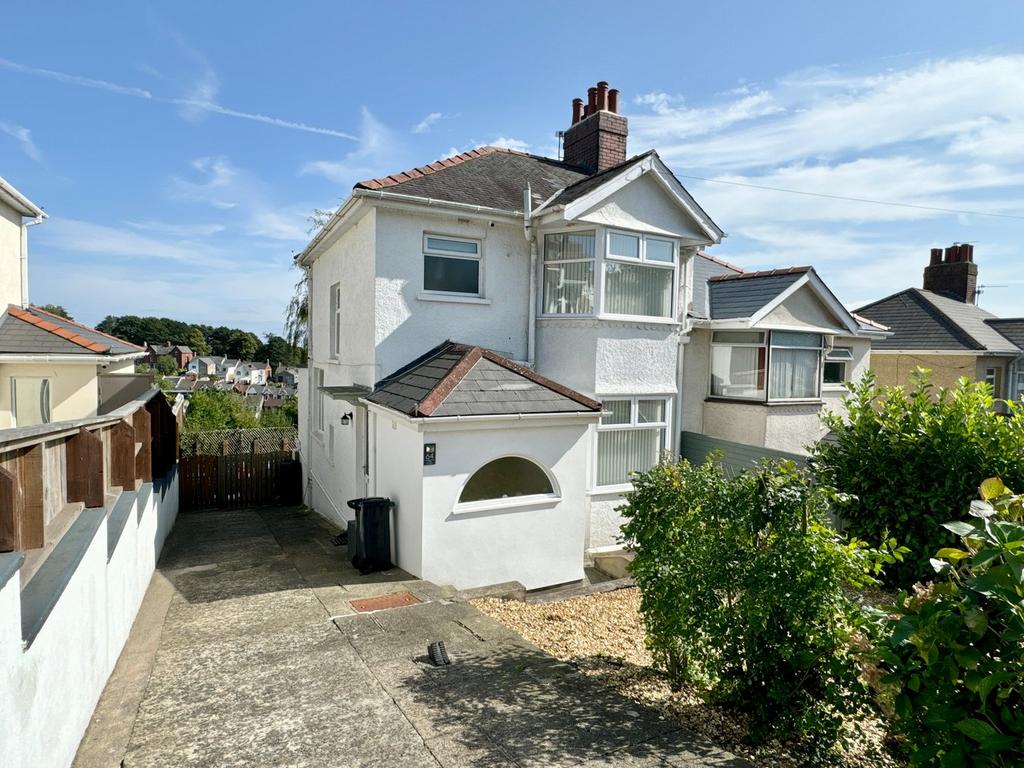 Cae Perllan Road, Newport NP20 3 bed semi-detached house - £315,000
