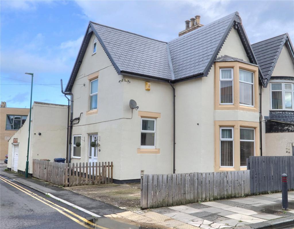 Coatham Road, Redcar 2 bed semi-detached house - £167,000