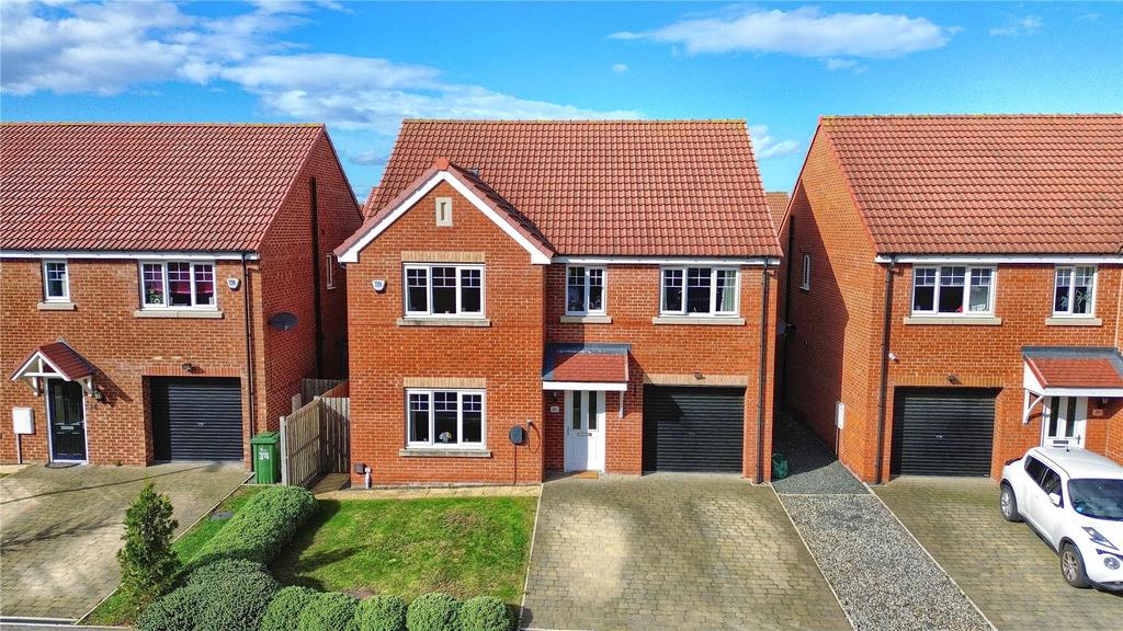Stanegate Avenue, The Rings 5 bed detached house - £325,000