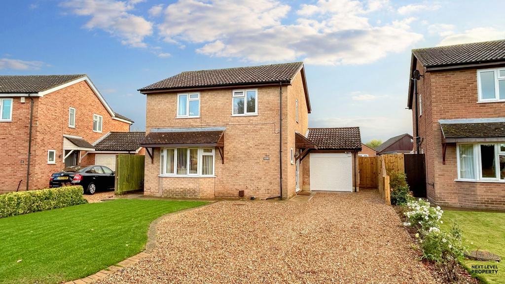 Cherrywood Green, March, PE15 3 bed detached house - £300,000