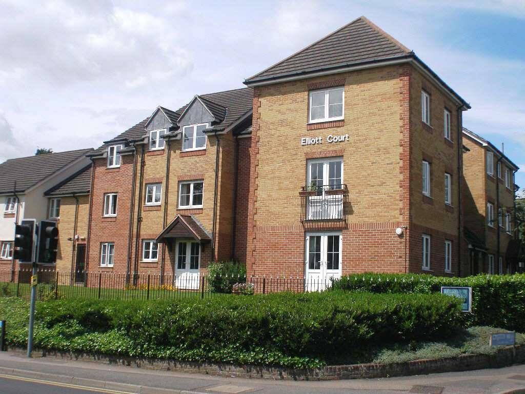 Elliott Court, Bishop's Stortford CM23 1 bed retirement property - £155,000