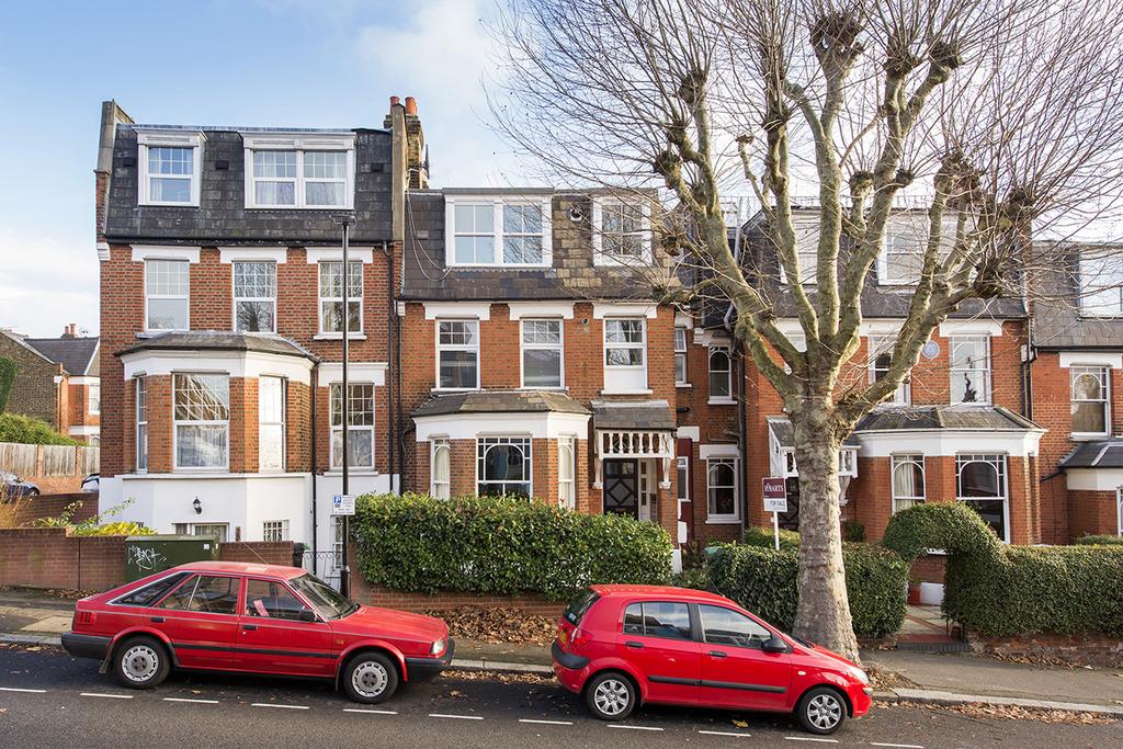 Oakfield Road, Stroud Green, London N4 2 bed flat - £2,400 pcm (£554 pw)