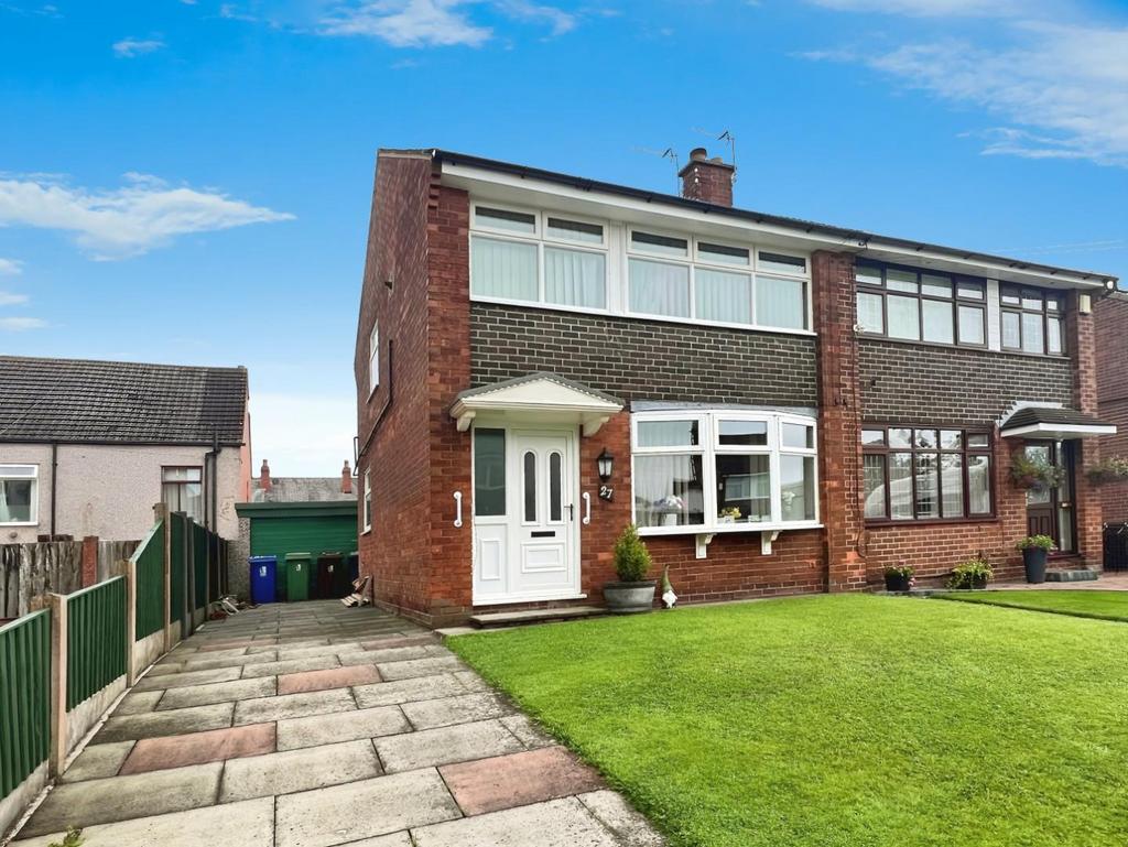 Hesketh Street, Leigh 3 bed semi-detached house - £170,000