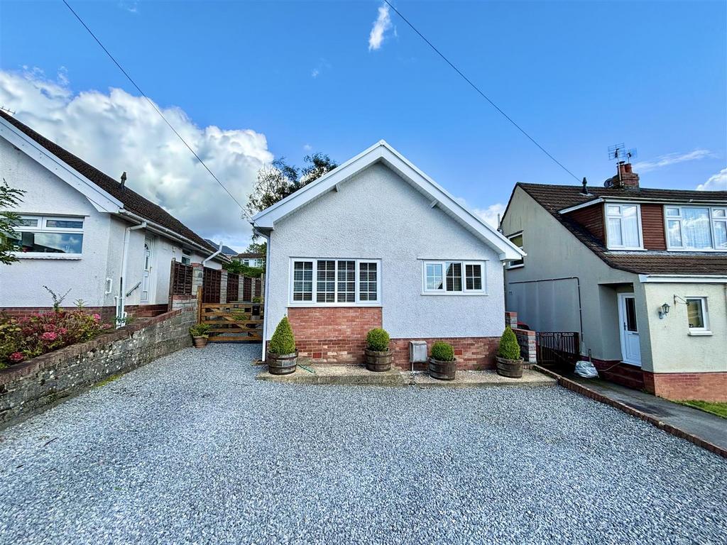 Ash Grove, Killay, Swansea 2 bed detached bungalow - £240,000