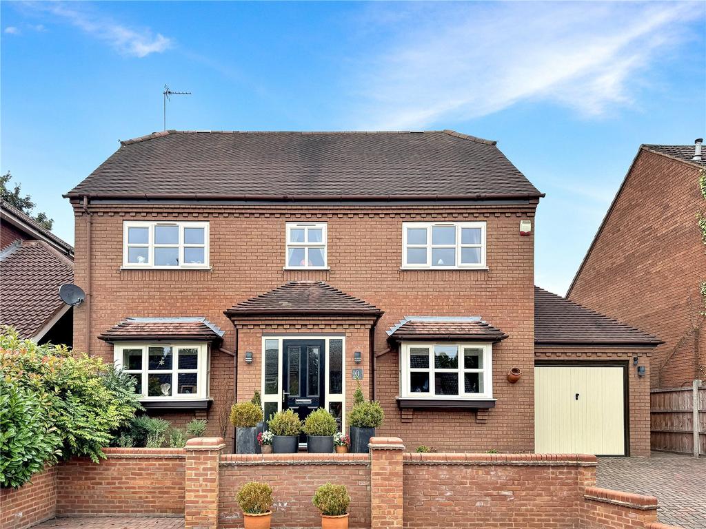 Chaseley Croft, Cannock, WS11 4 bed detached house - £550,000