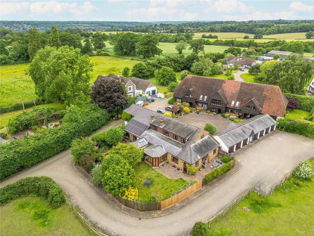 Dairy Way, Abbots Langley, WD5 4 bed semi-detached house for sale - £ ...