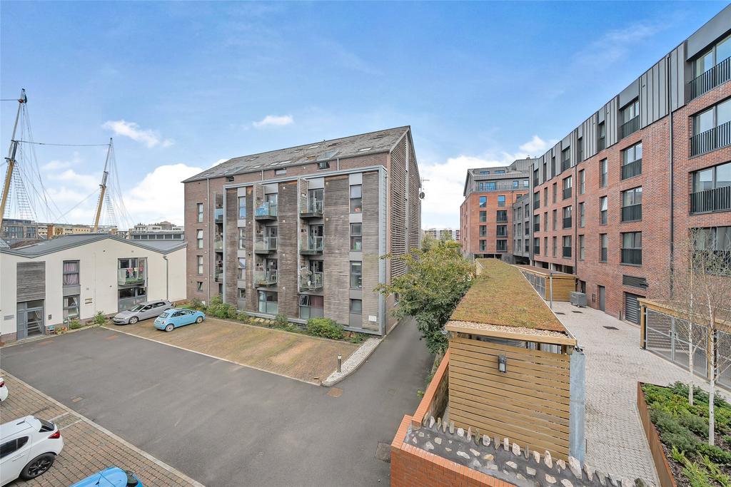 Great Eastern House, Bristol BS1 2 bed apartment for sale - £335,000
