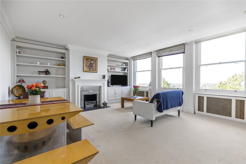 Stuart Court, Richmond Hill, TW10 2 bed apartment - £1,150,000