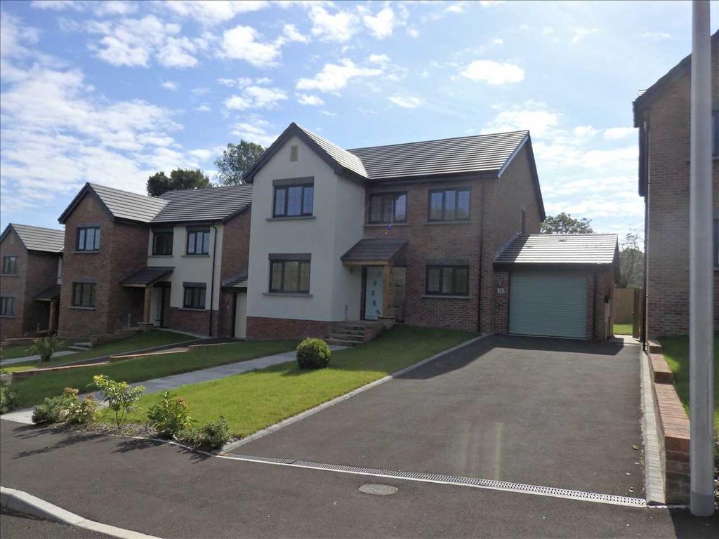 Lon Ty Cwm, Johnstown, CARMARTHEN 4 bed detached house - £390,000