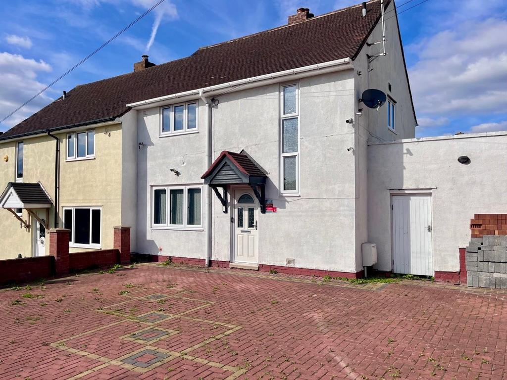 Highbridge Road, Dudley 3 bed semi-detached house - £1,100 pcm (£254 pw)