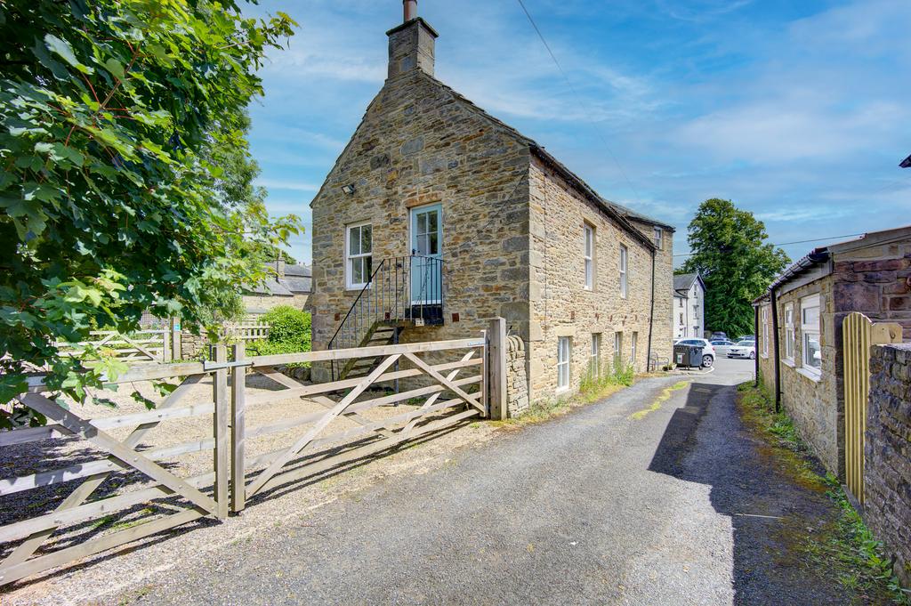Market Place, Allendale, Hexham... 2 bed house - £300,000