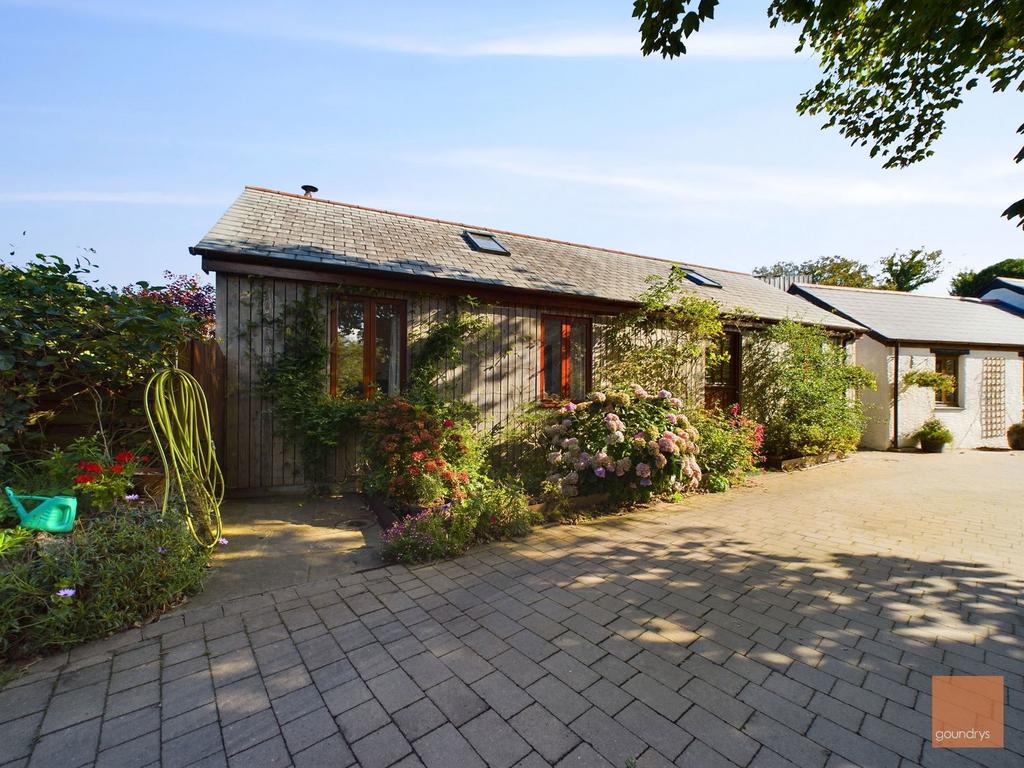 Nancekuke, Redruth, TR16 5UF 2 bed cottage - £1,100 pcm (£254 pw)