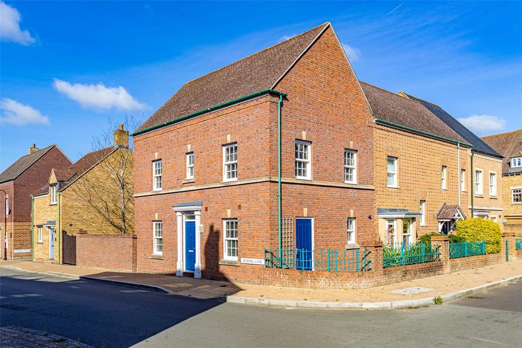 Scorhill Lane, Swindon SN1 3 bed detached house - £1,450 pcm (£335 pw)