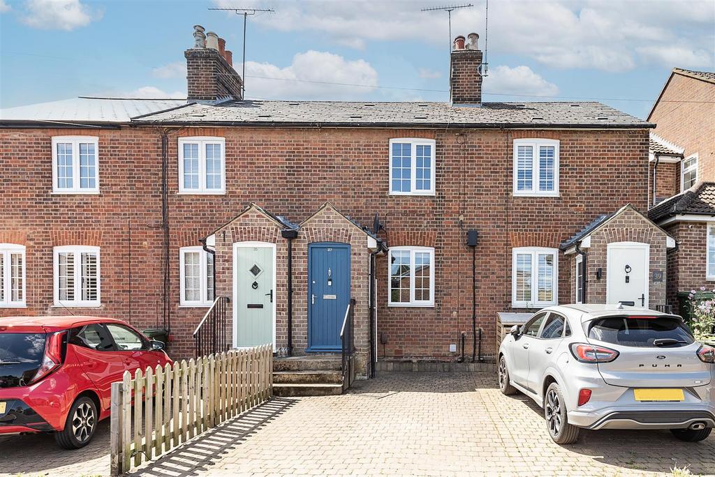 Coldharbour Lane, Harpenden 2 bed terraced house for sale - £485,000