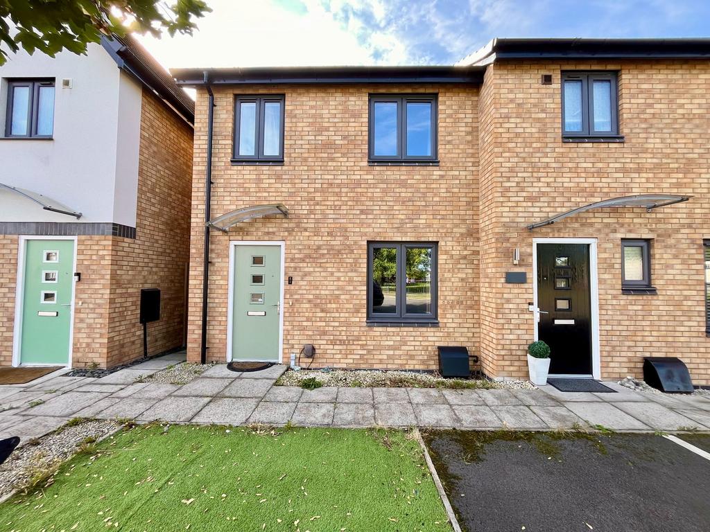Mull Croft, Birmingham B36 3 bed semi-detached house - £1,150 pcm (£265 pw)