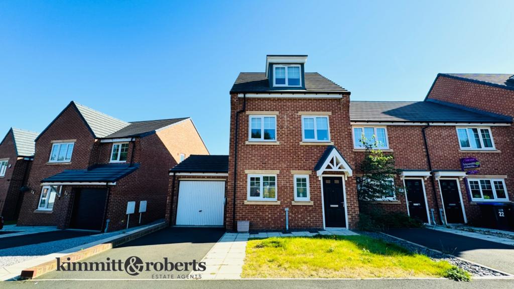 Mulberry Way, Seaham, Durham, SR7 3 bed townhouse - £205,000
