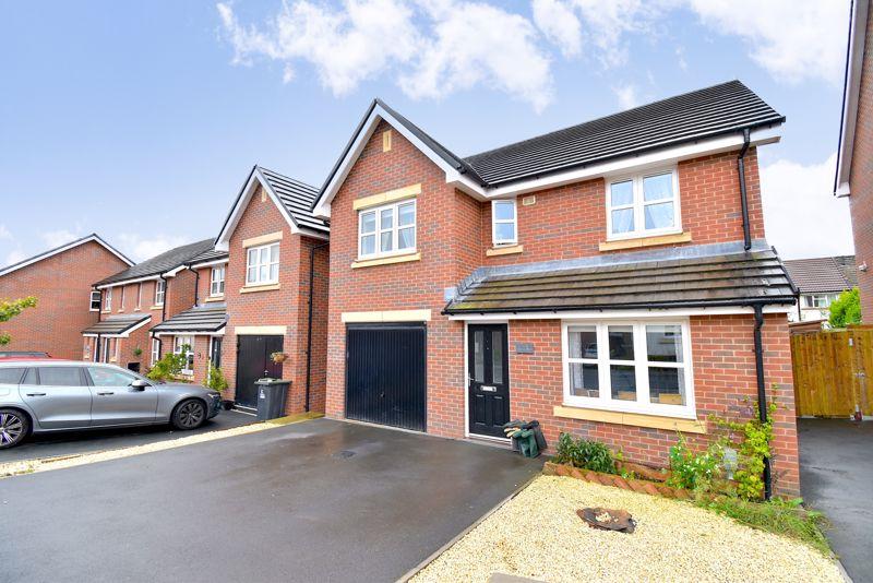 Maindiff Drive, Abergavenny NP7 4 bed detached house - £435,000