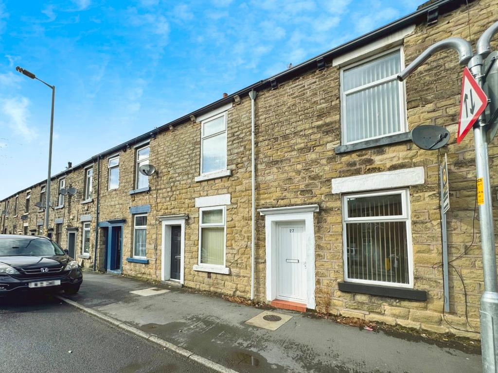 Stocks Lane, Greater Manchester SK15 2 bed house - £850 pcm (£196 pw)
