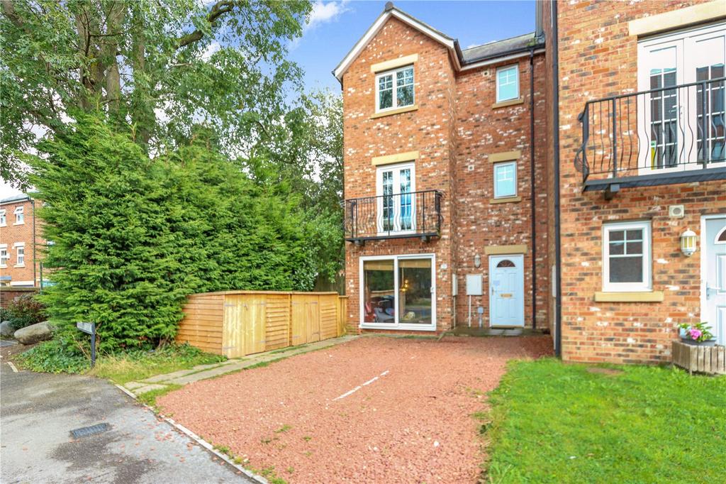 Faraday Court, Durham DH1 4 bed end of terrace house - £325,000