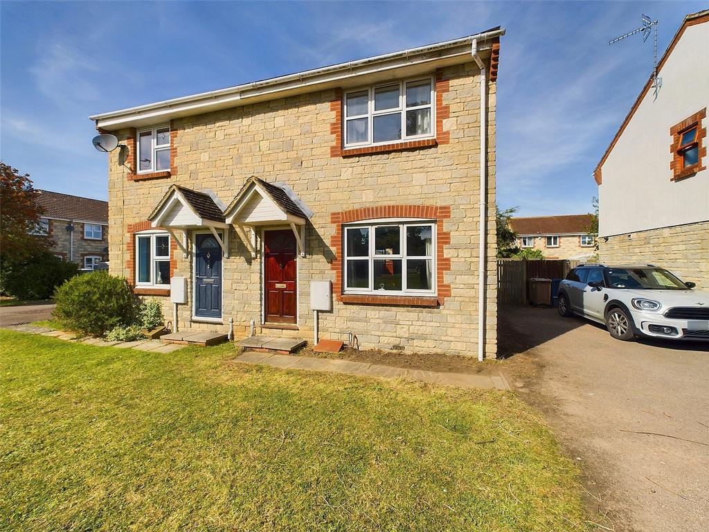 Katherine Close, Churchdown... 3 bed semi-detached house - £255,000