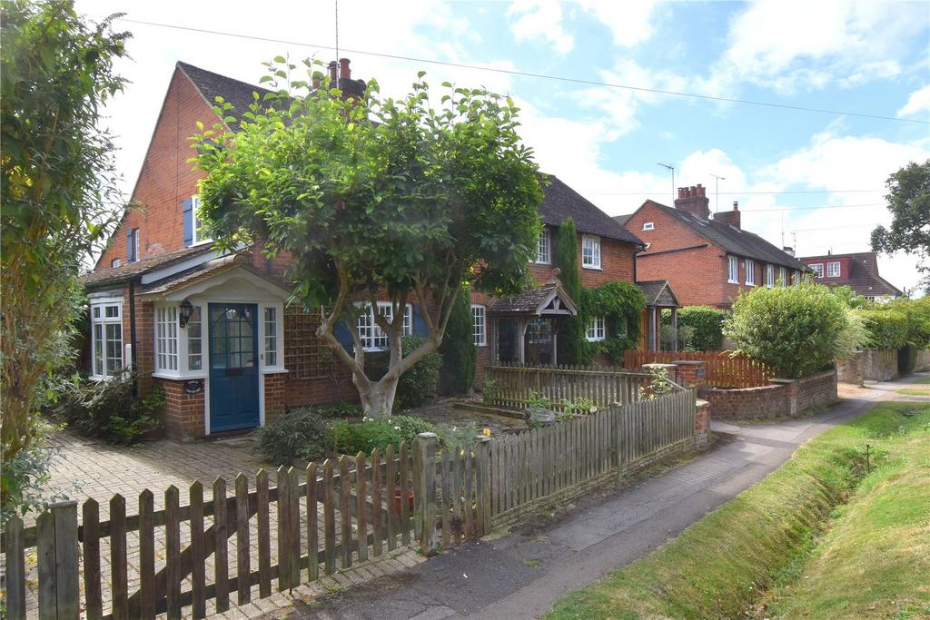 Tilt Road, Stoke d'Abernon, Cobham, KT11 2 bed end of terrace house for ...