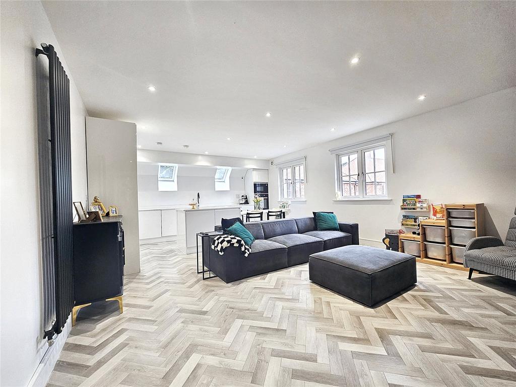 Wyndham Place, Midhurst GU29 2 bed apartment - £265,000
