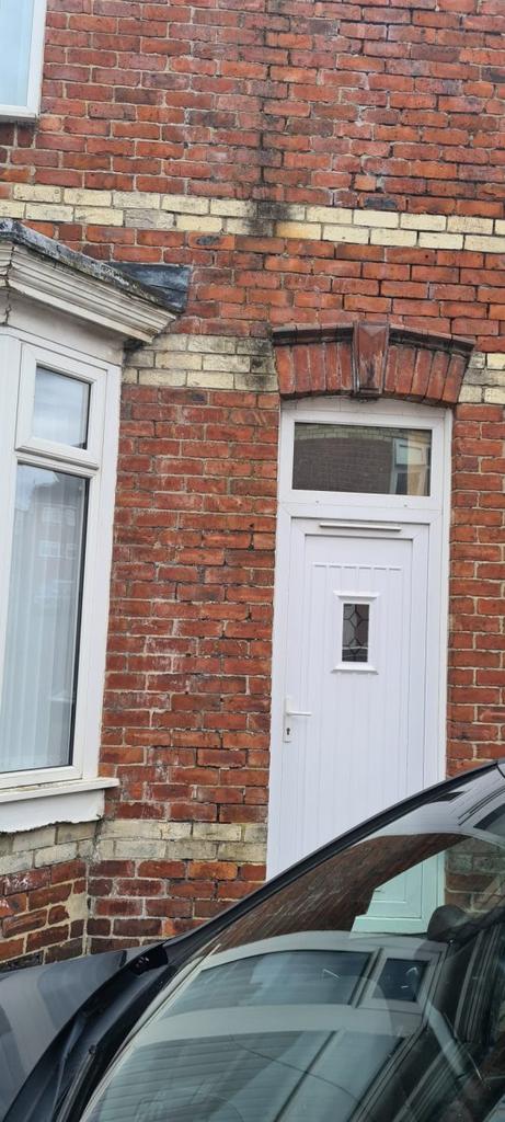 May Street, Bishop Auckland 2 bed terraced house - £525 pcm (£121 pw)