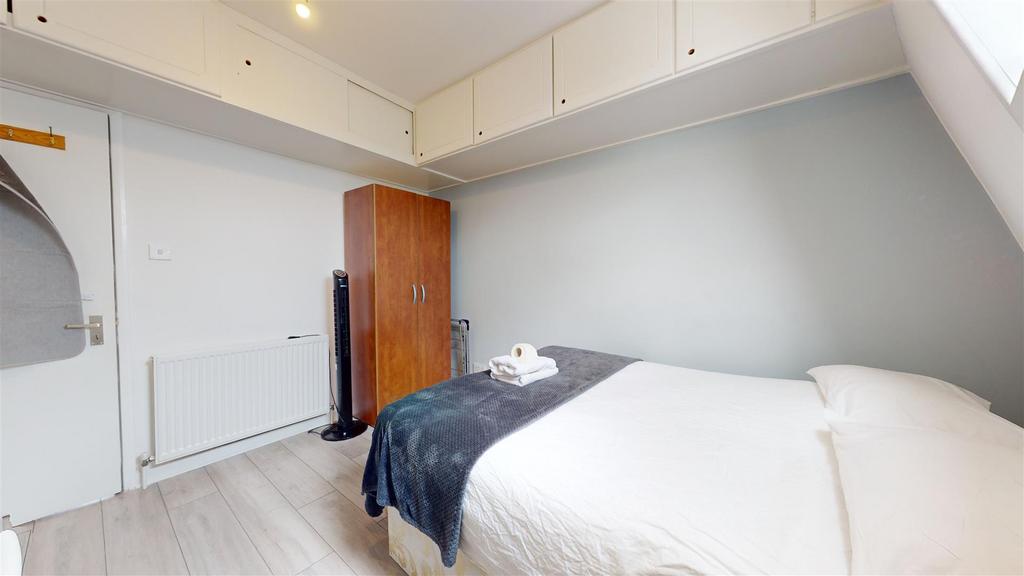 Harrow Road, Kensal Green NW10 1 bed property - £730 pcm (£168 pw)