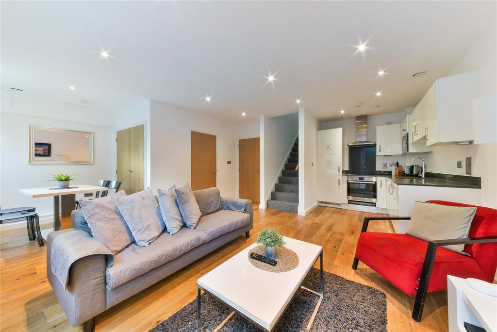 Providence Place, London, SE10 3 bed duplex - £3,200 pcm (£738 pw)