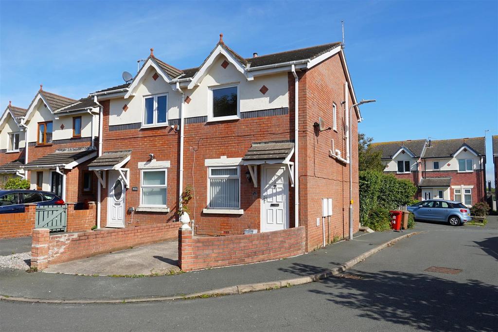 Lyne Close, Walney, Barrow-In-Furness 2 bed semi-detached house - £126,900