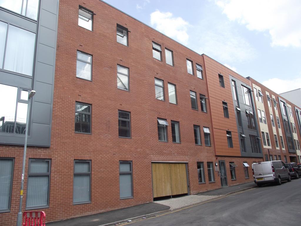The Foundry, Birmingham B1 1 bed flat - £875 pcm (£202 pw)